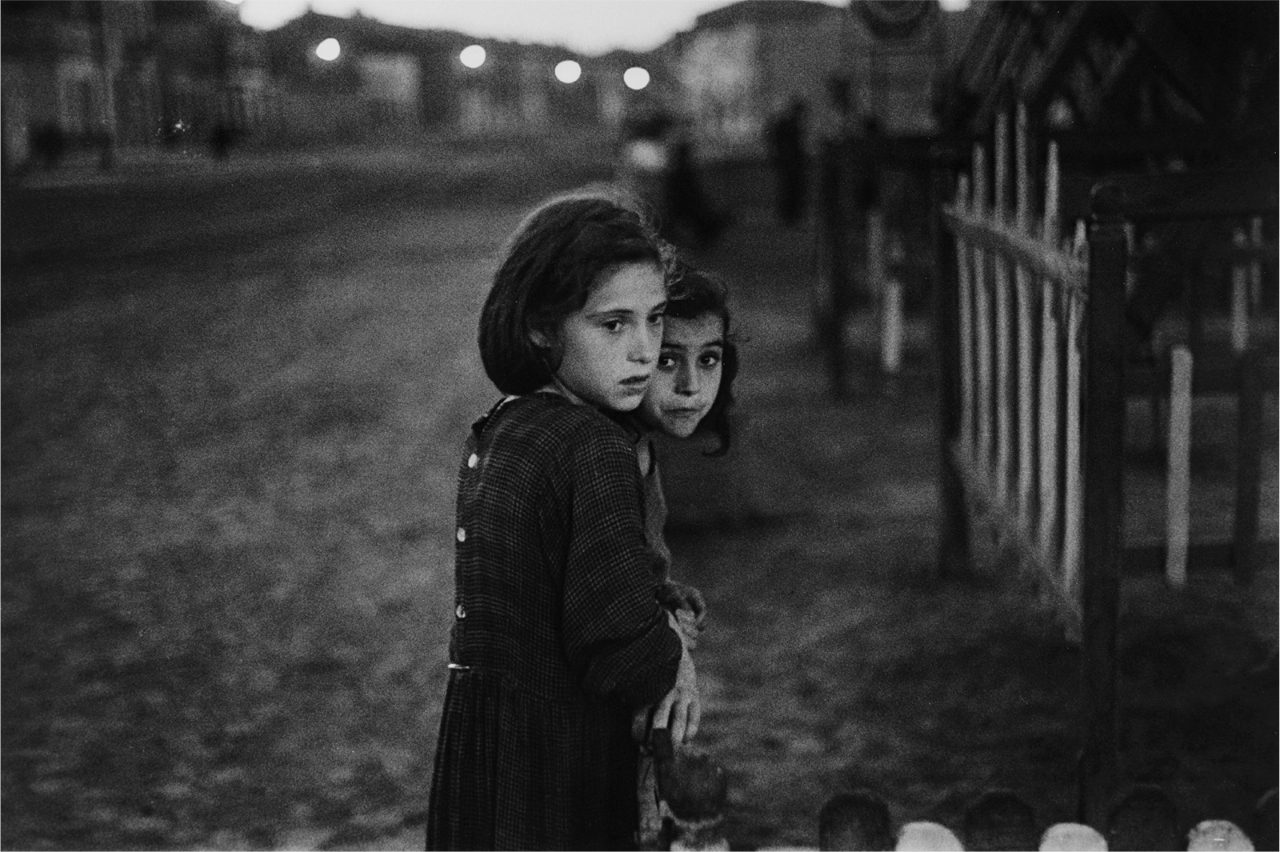 Photos Of Valencia - Robert Frank's Beautiful Photos From The 1950s