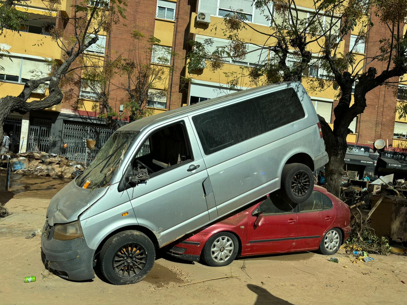 Hundreds feared dead in Valencia flooding – but where are the ...
